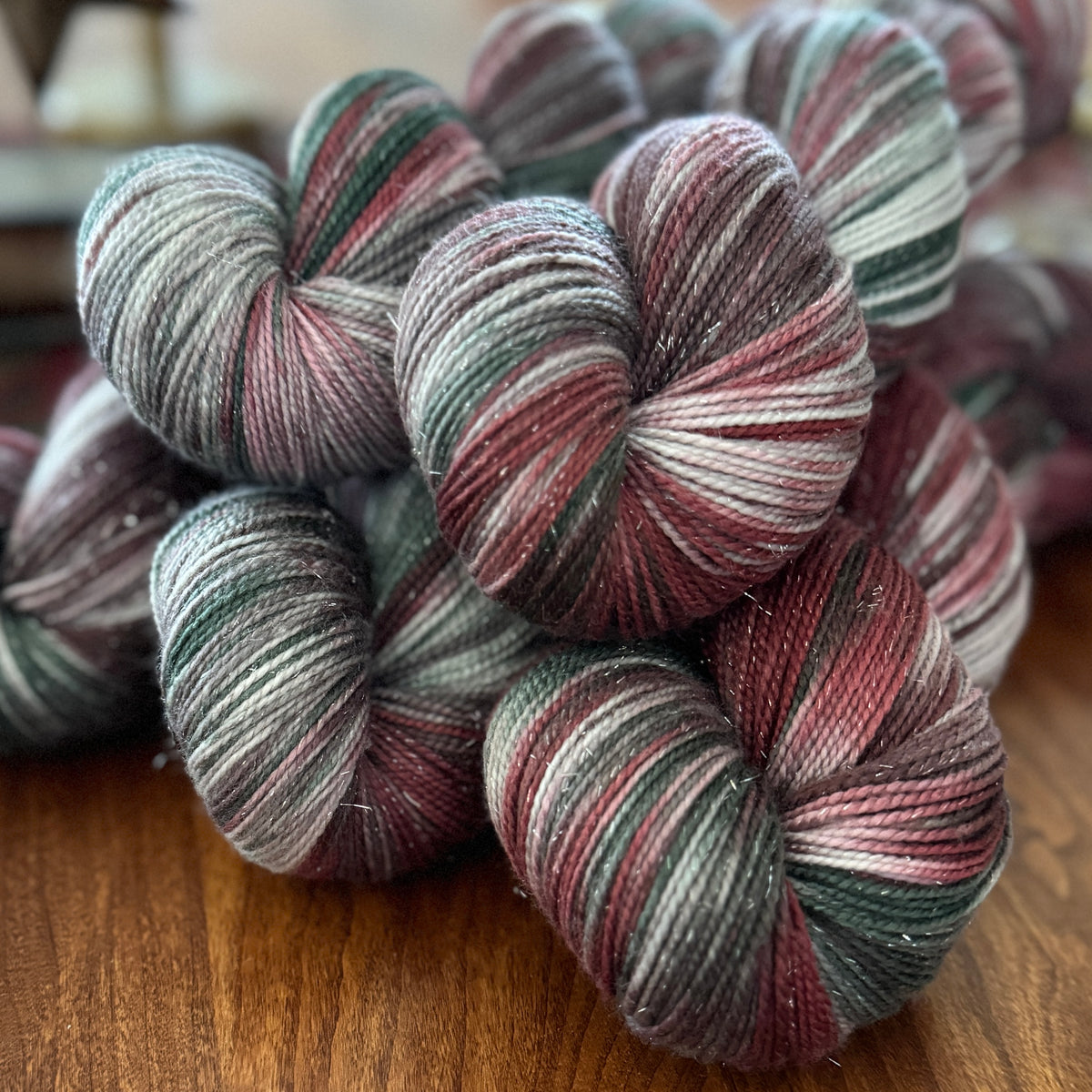 Star Dust Yarn - December Birth Flower - Holly – Greenwood Fiberworks