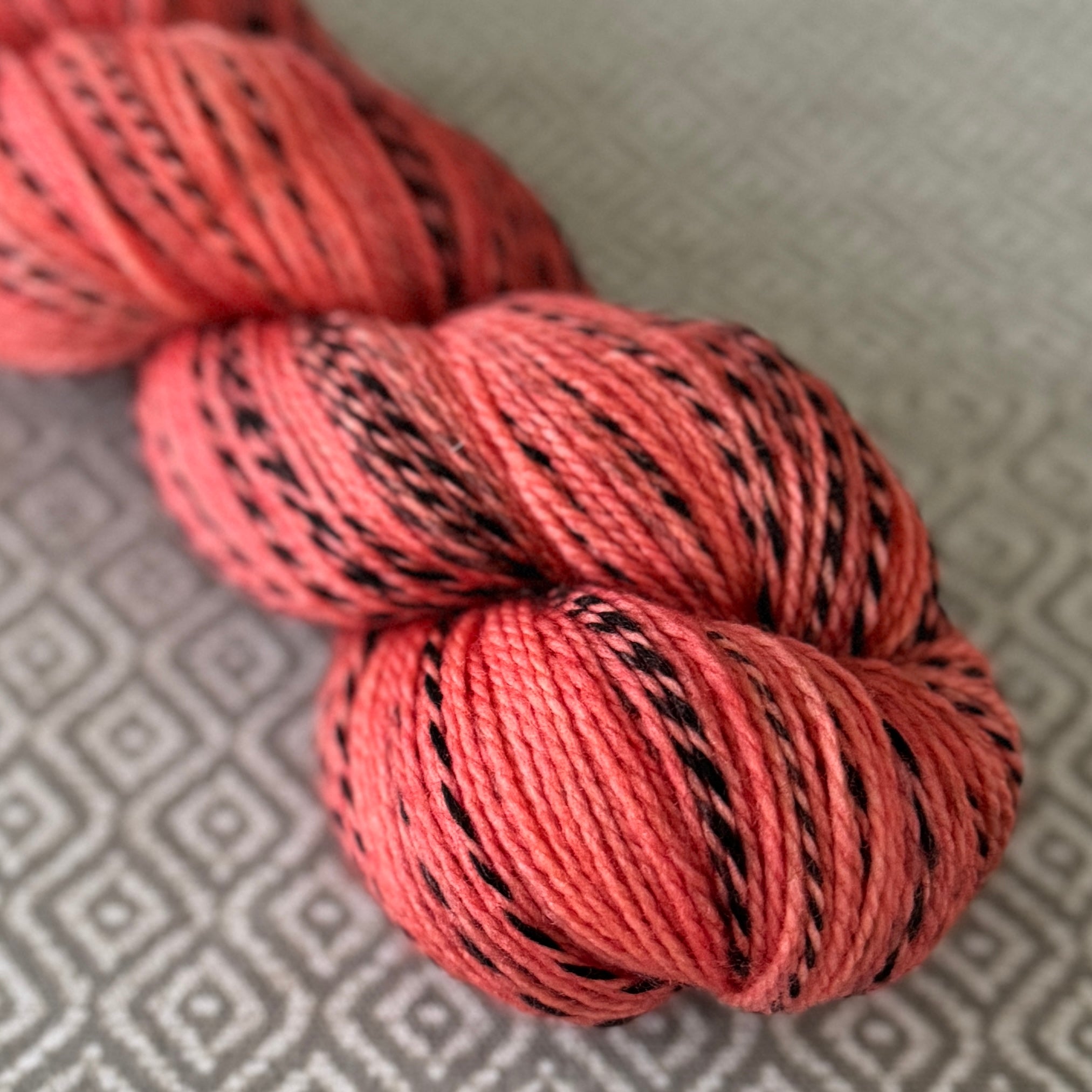 Zippy Fingering Weight Yarn - Melon Semi Solid – Greenwood Fiberworks