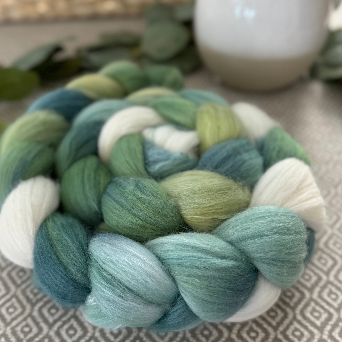 Merino Silk Cashmere Roving - Lily of the Valley – Greenwood Fiberworks