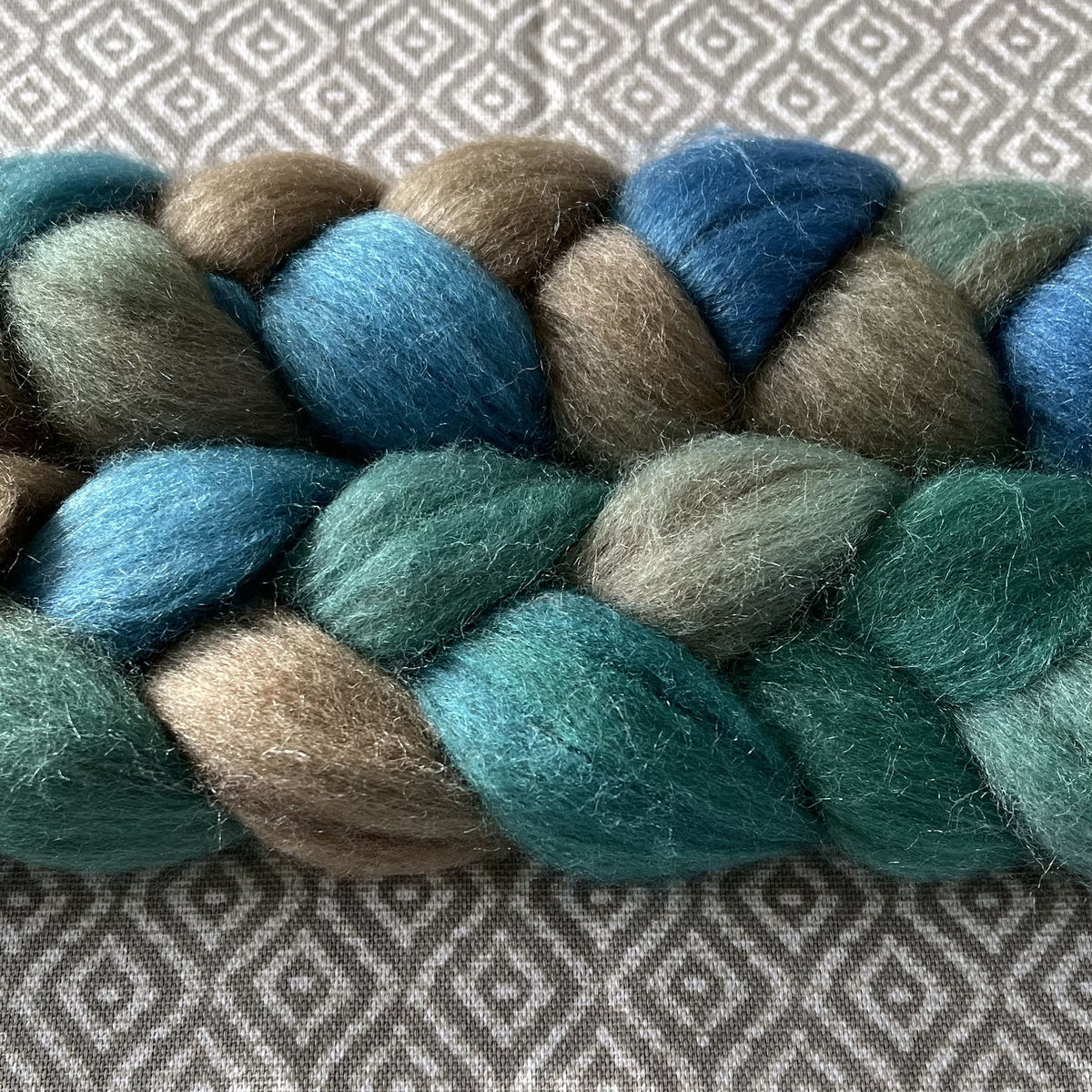 Merino Yak Silk Roving - Aquamarine – Greenwood Fiberworks