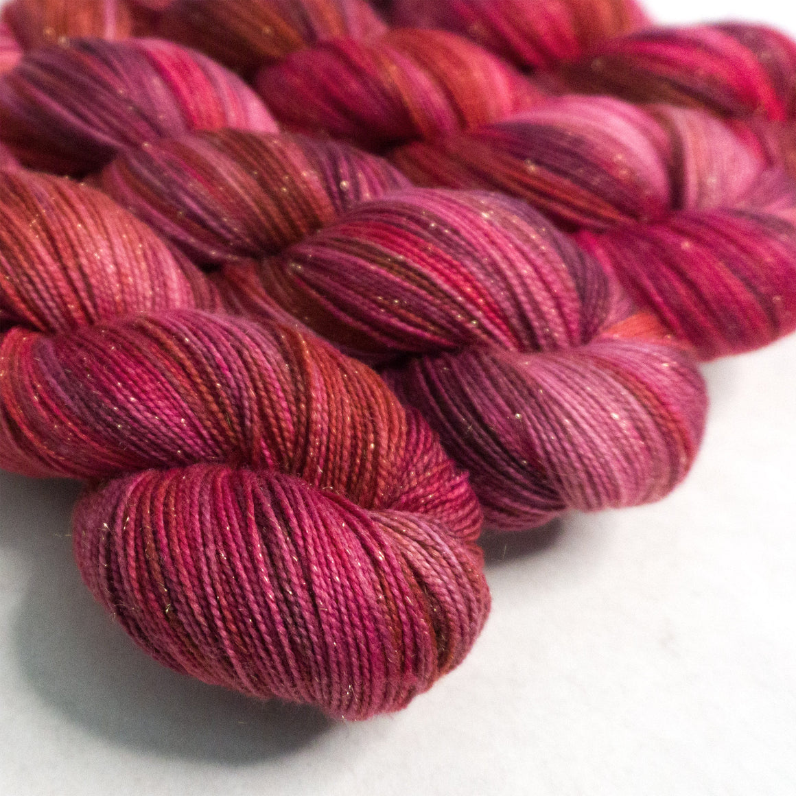 Dust Yarn (Sparkle) - Variegated – Greenwood Fiberworks