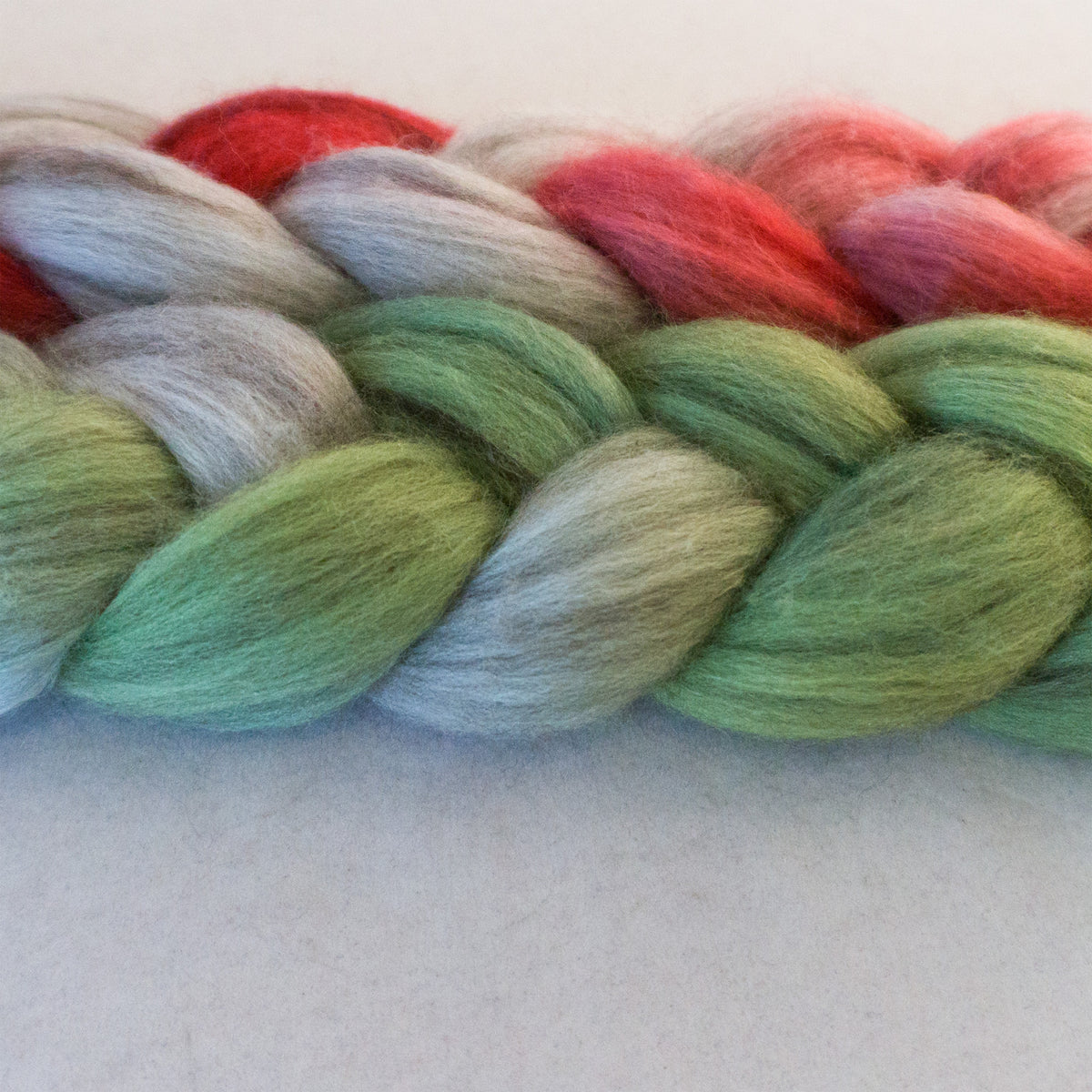 Merino Yak Silk Roving - Jingle Bells – Greenwood Fiberworks