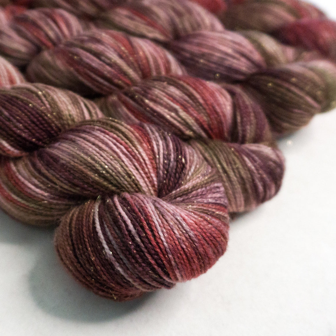 Dust Yarn (Sparkle) - Variegated – Greenwood Fiberworks