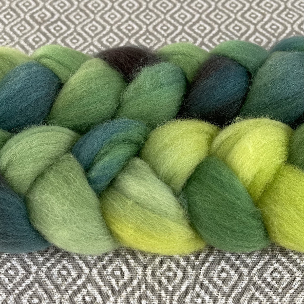 Polwarth Wool Roving - Peridot – Greenwood Fiberworks