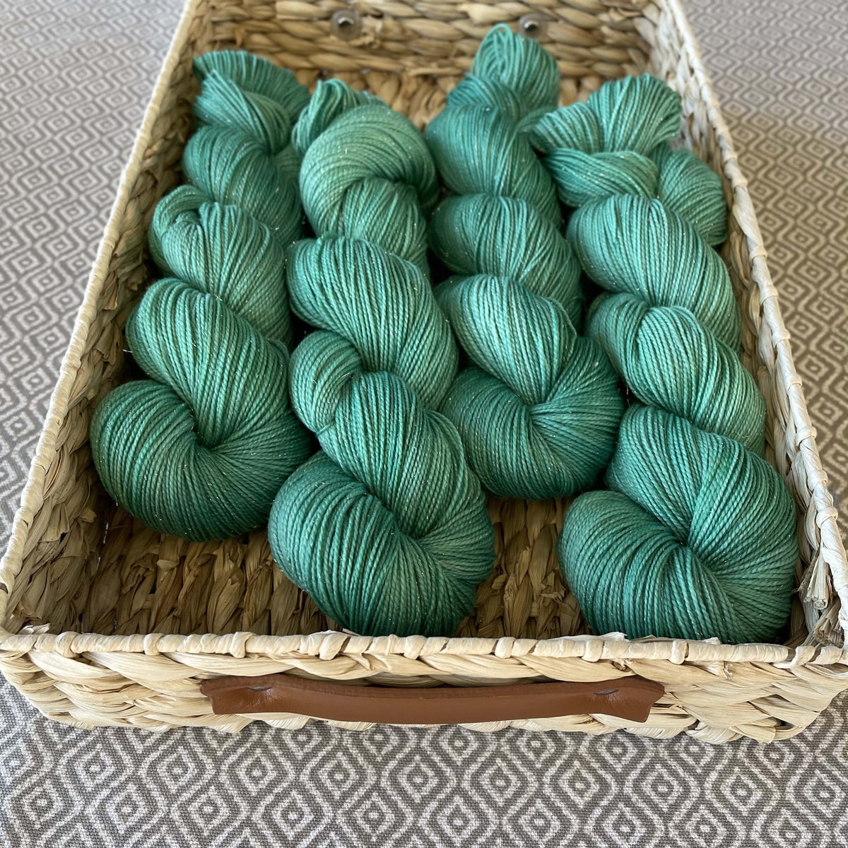 Star Dust Yarn - Seafoam Semi Solid – Greenwood Fiberworks